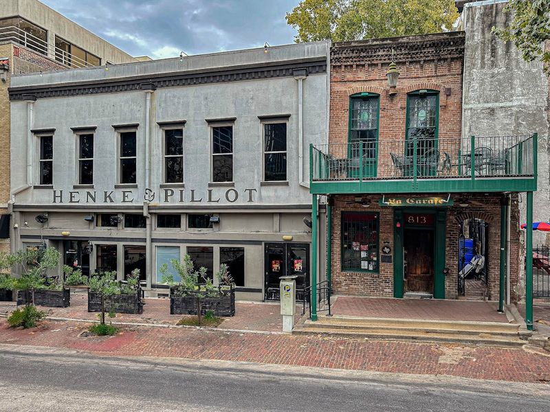 The oldest bar in Texas is hidden inside a historic building and full ...