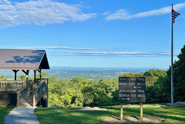 10 places for surviving tough times in the US
