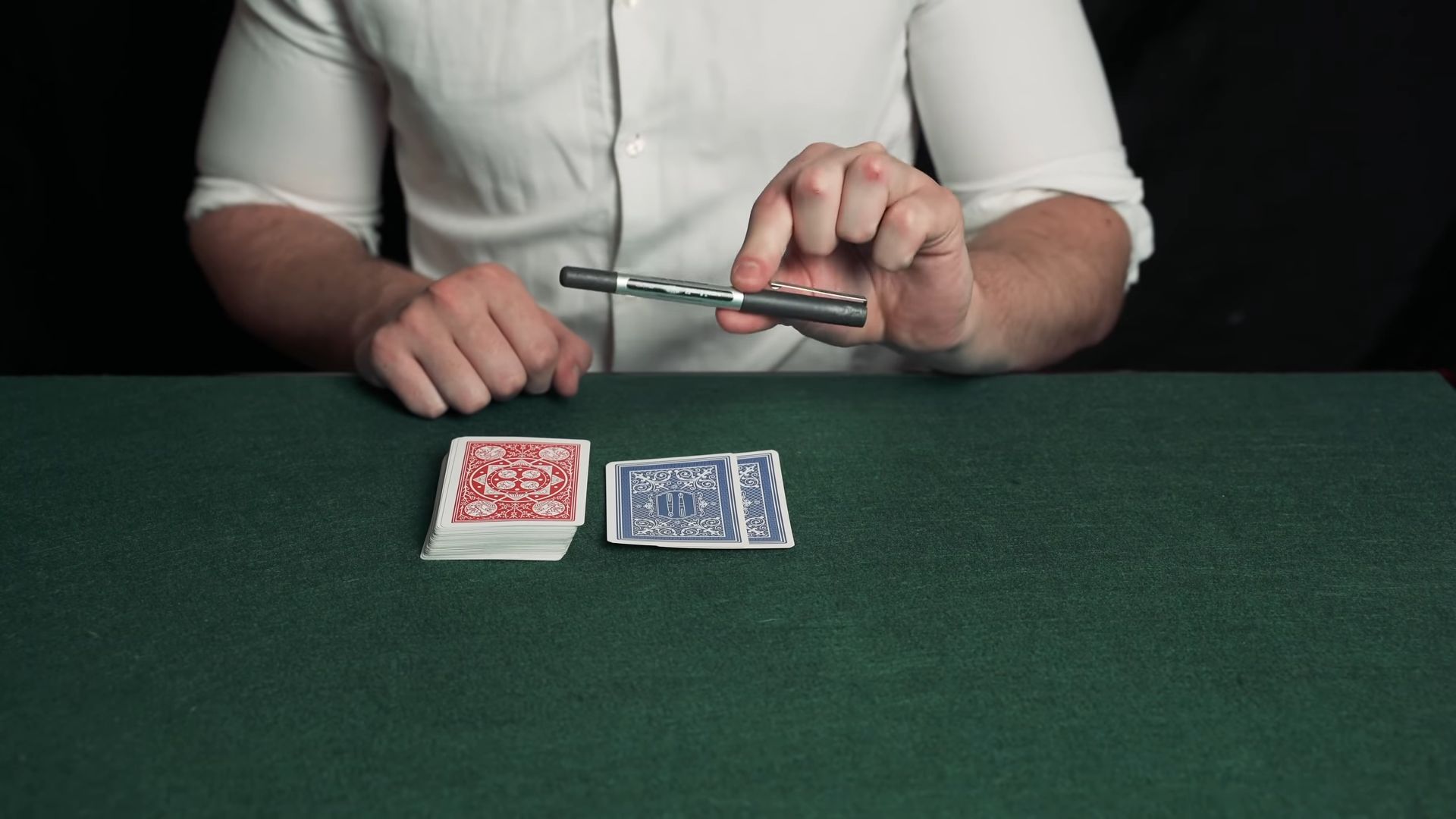 One card trick turned a simple moment into a full-blown mind game