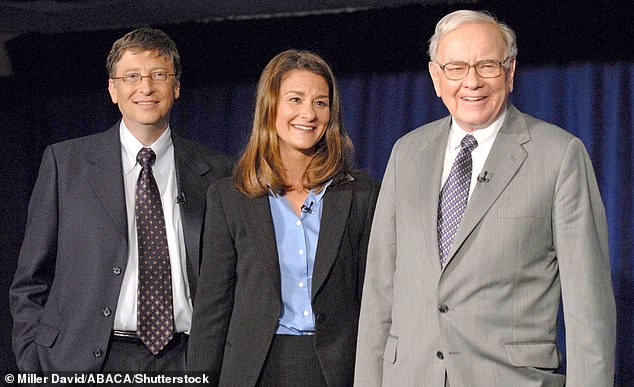 Warren Buffett cuts ties with friend Bill Gates after Epstein files ...