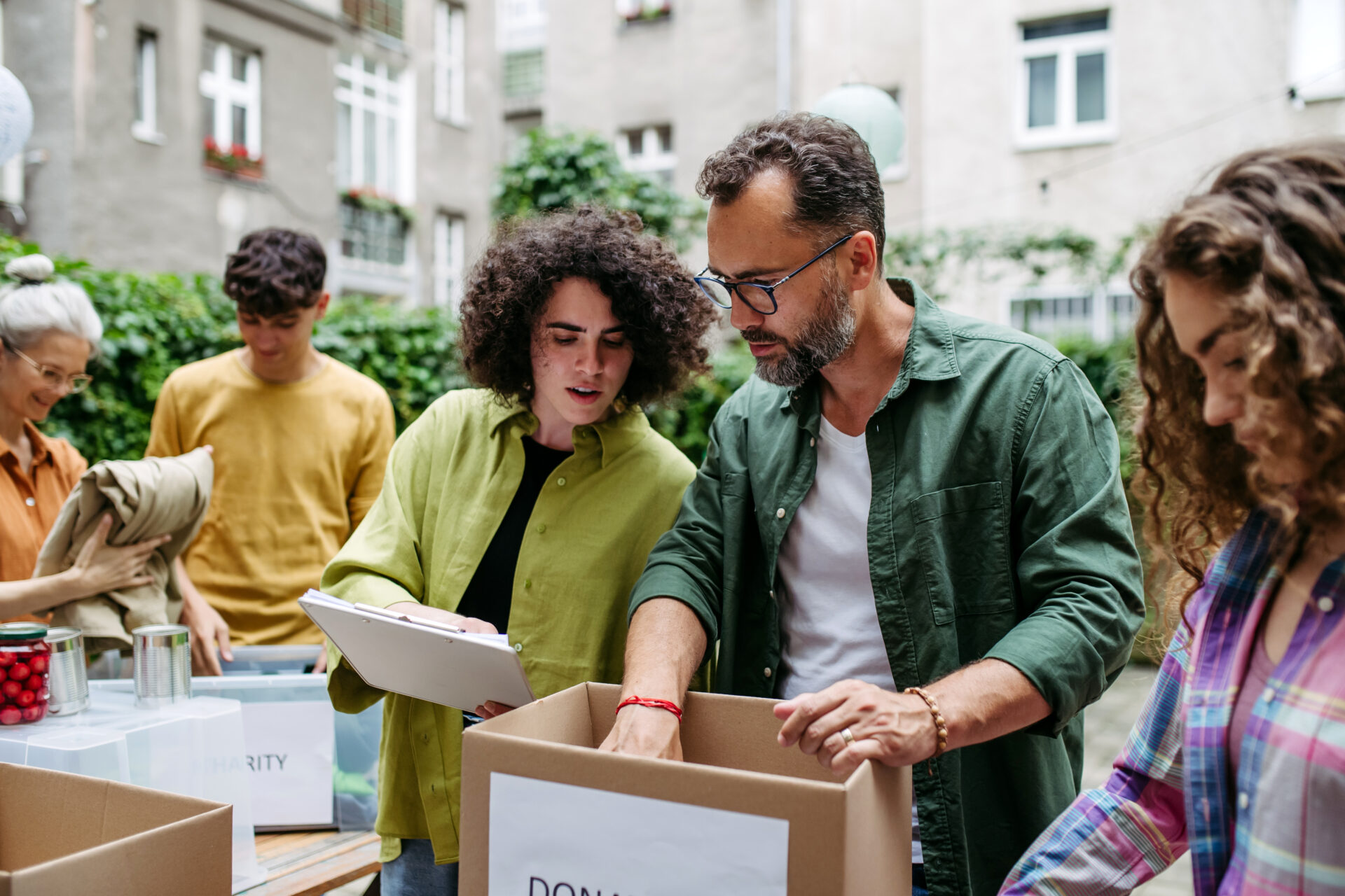 Charitable giving explained: Do the rich or poor give more?