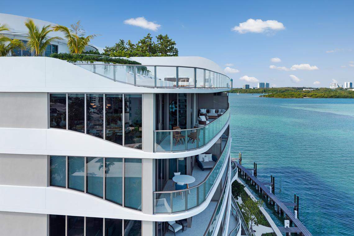 This Brazilian soccer legend just bought an $8M Miami-area penthouse ...