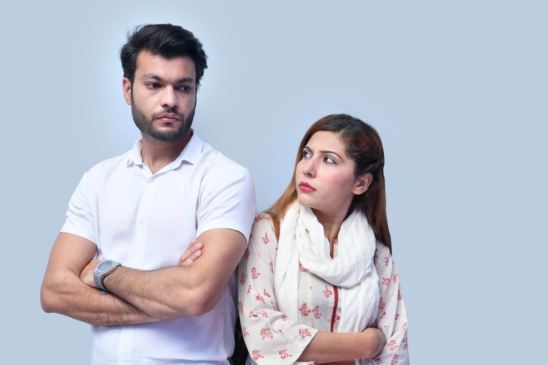 12 things happy couples never do (and you shouldn’t either)