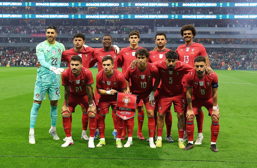 Qual seria o seu onze para o segundo jogo de Portugal no Mundial?