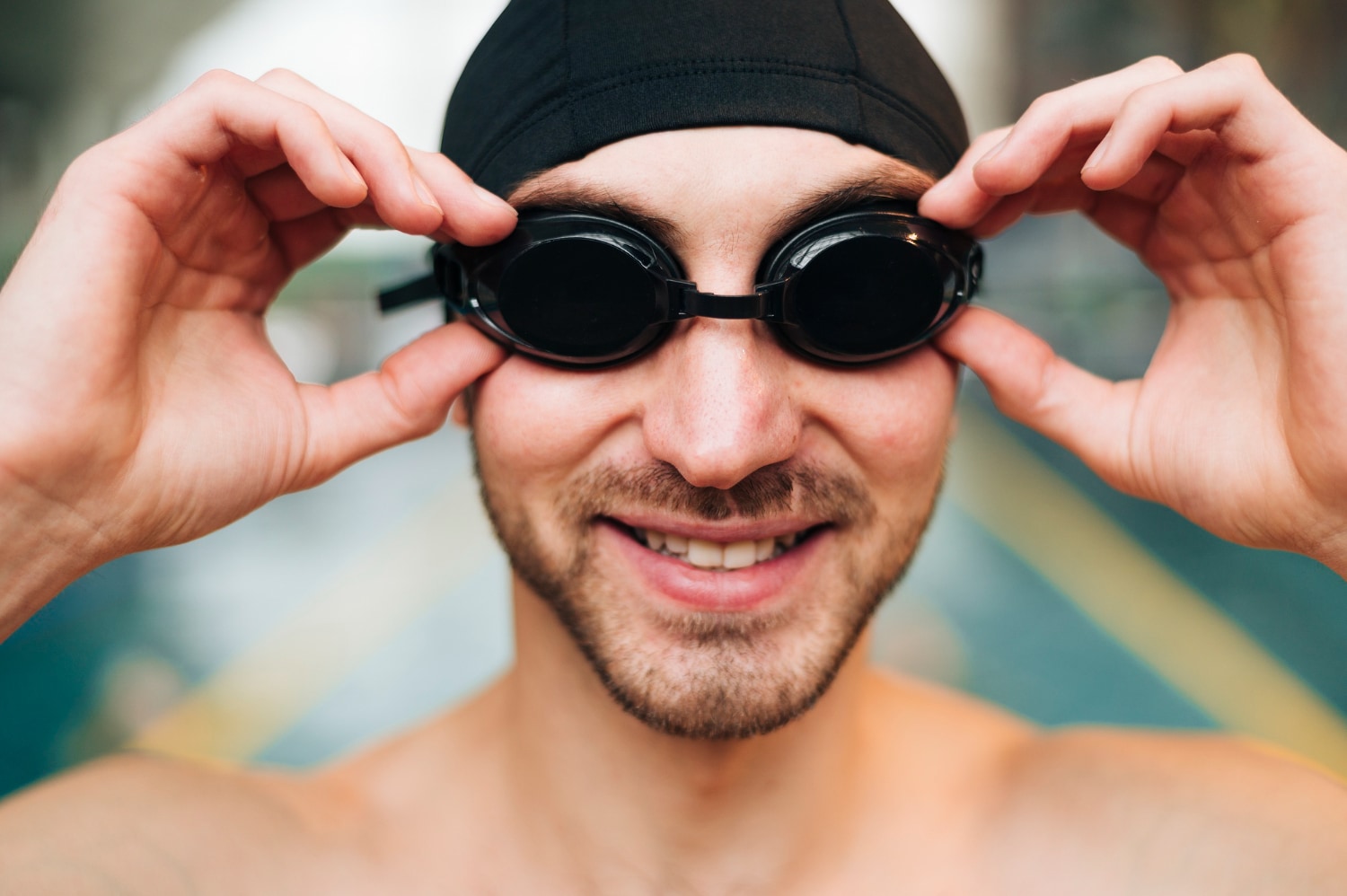 Love swimming in summer? Ophthalmologist shares 5 eye care tips before ...