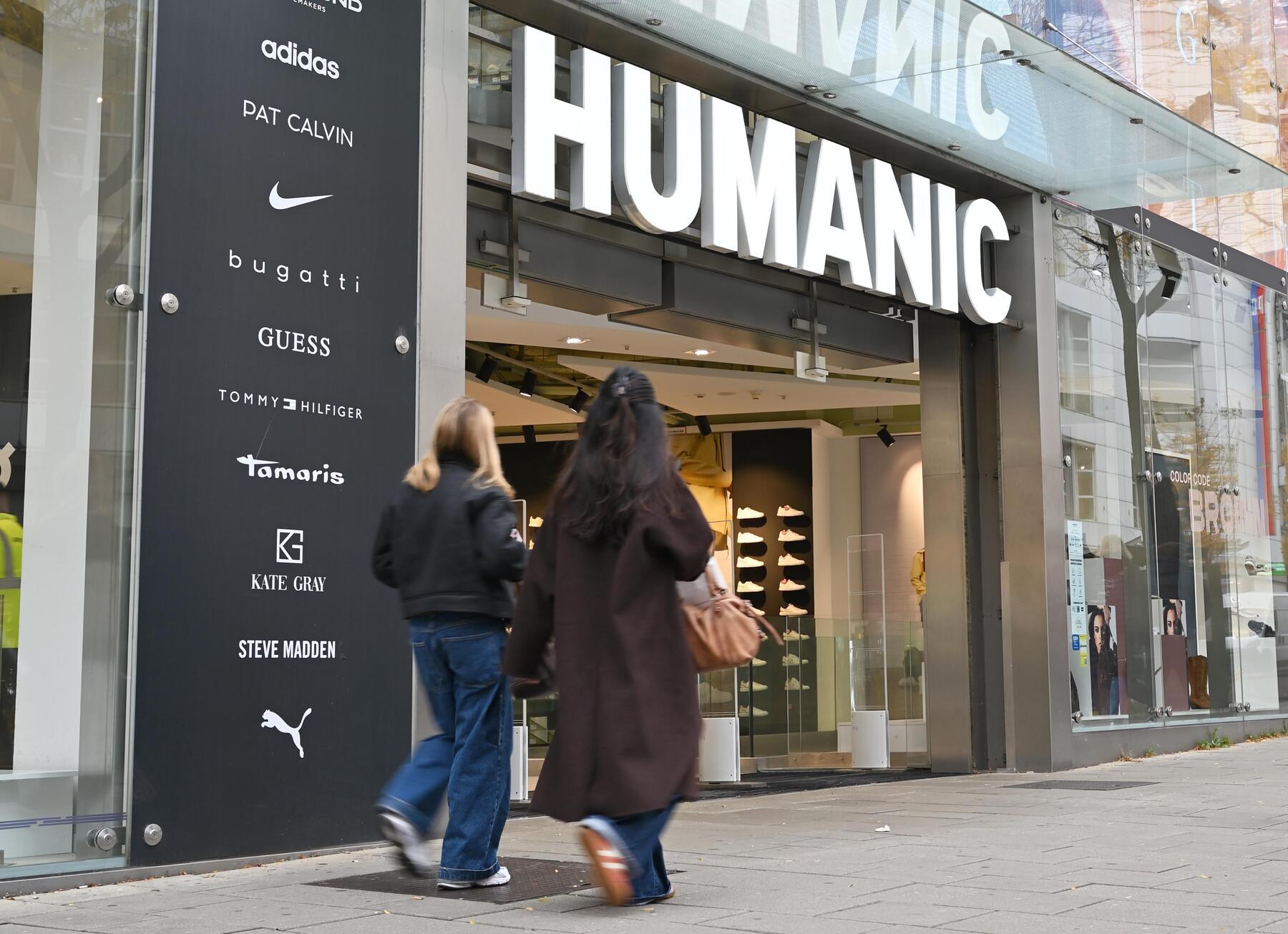 Übernahme von Humanic-Mutter Leder & Schuh abgeschlossen