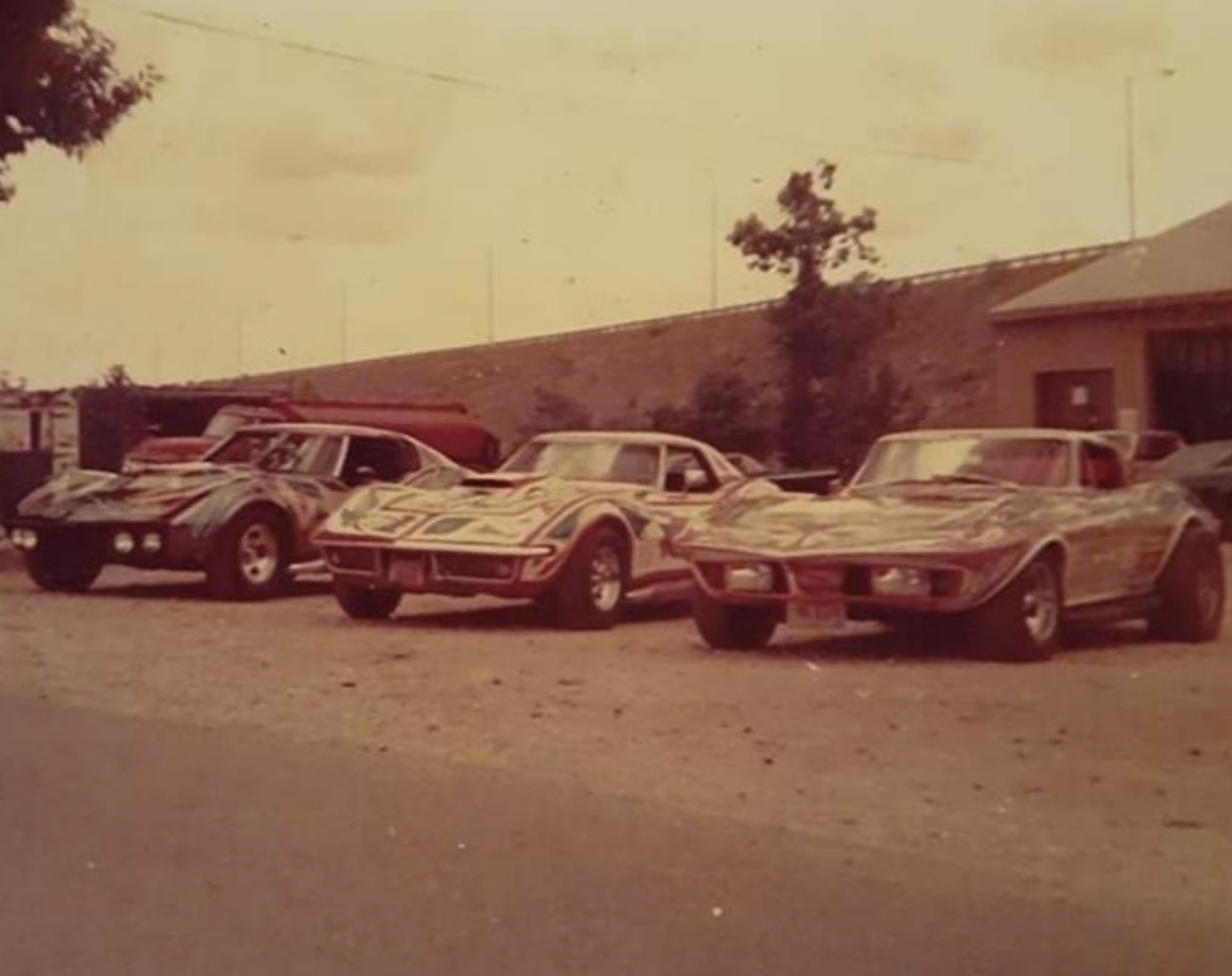 23 light ’em up pics of vintage muscle cars
