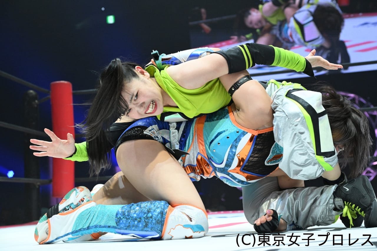 鈴芽が同期生・MIRAIを破り、インター王座奪還!「世界中のみんなにも欲しいと思ってもらえるようなベルトにしていきたい」