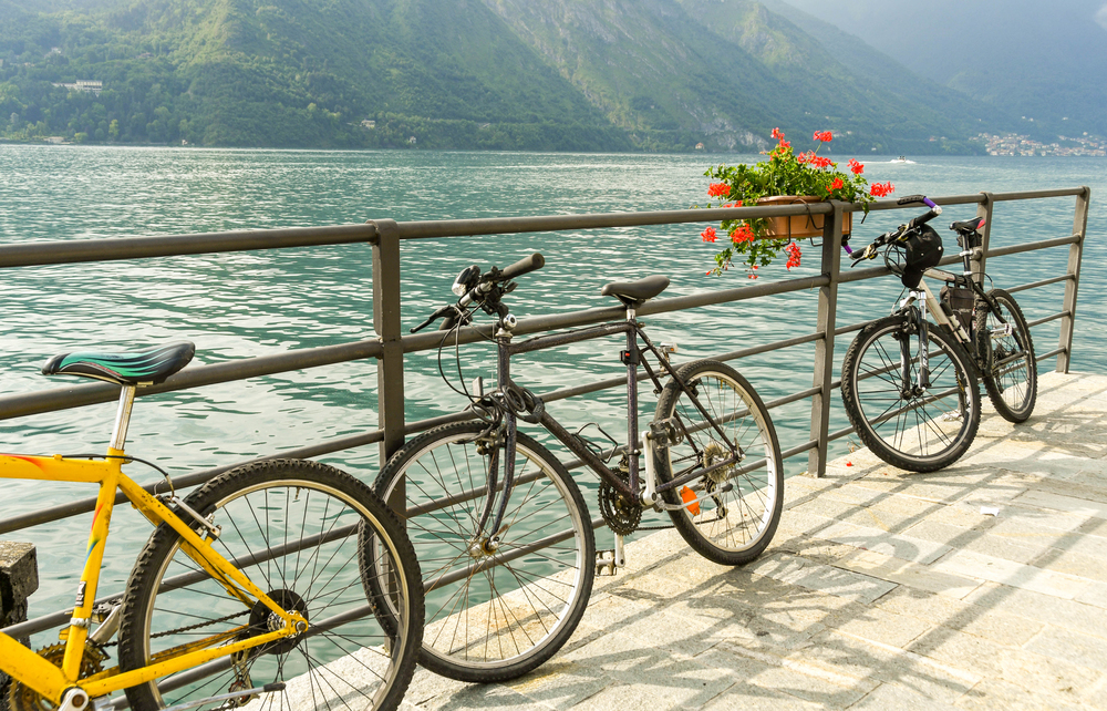 15 waterfront cities with easy bike paths