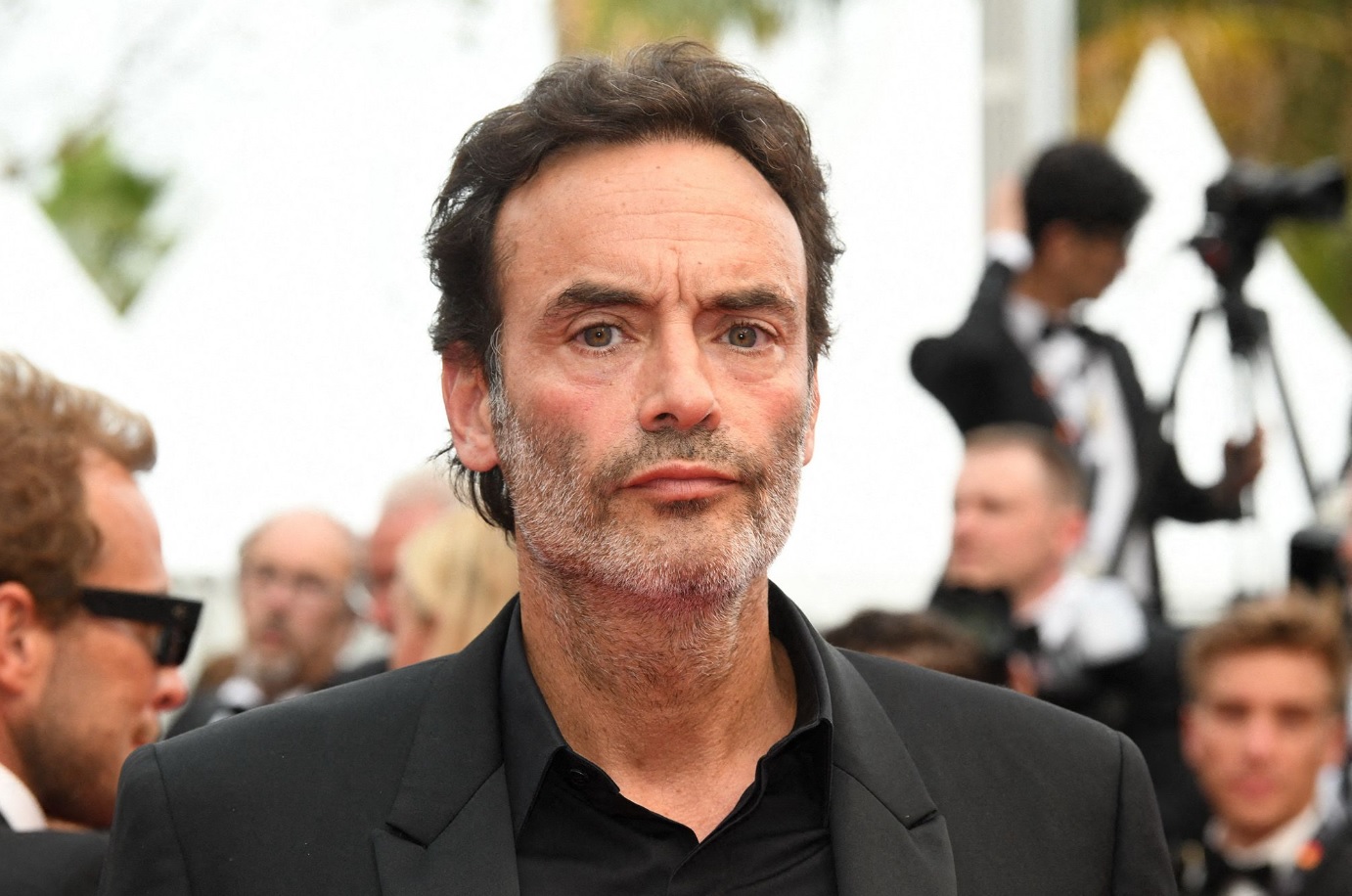 « Le silence n’est pas un aveu » : Anthony Delon brise enfin le mur ...
