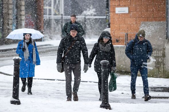Snow maps show huge 48-hour blizzard burying 15 UK cities - full list