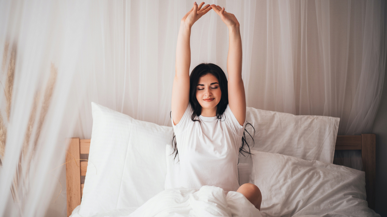 18 habits that instantly make you attractive, according to psychology