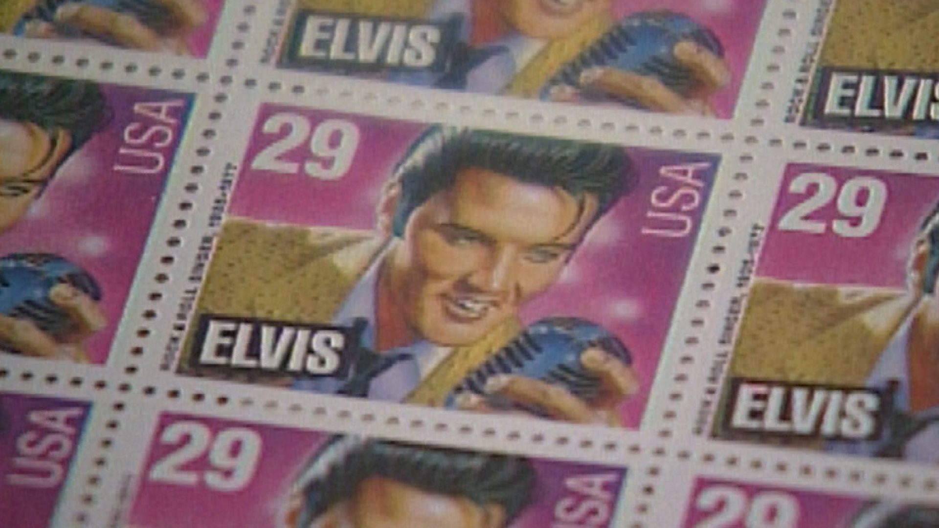 When America had to choose: Young Elvis vs. the legend