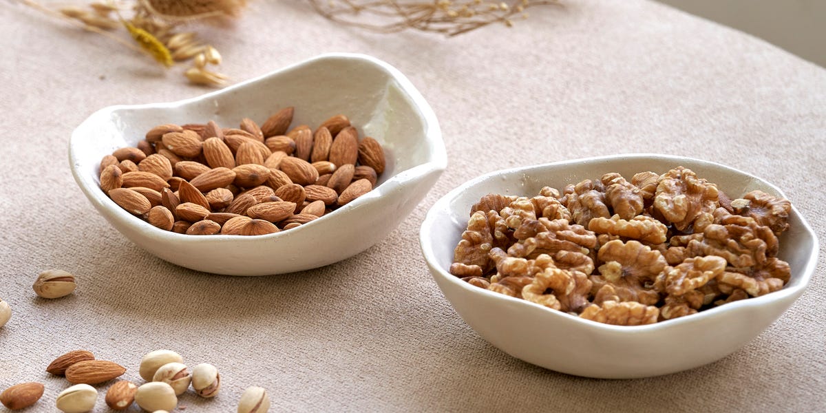 Walnuts vs. almonds: Which is better for brain health, according to ...