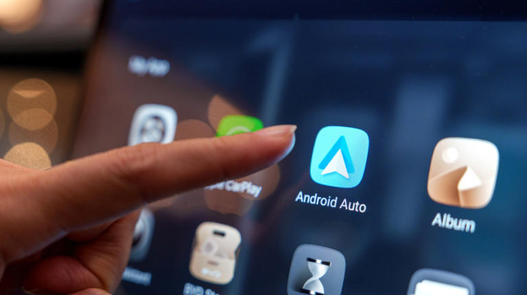 Android Auto finally gets YouTube – minus its most important feature