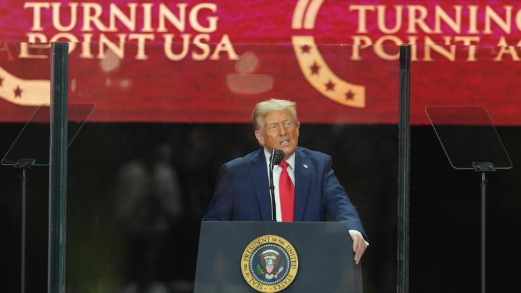 President Trump to attend 'Build the Red Wall' rally in Phoenix on Friday