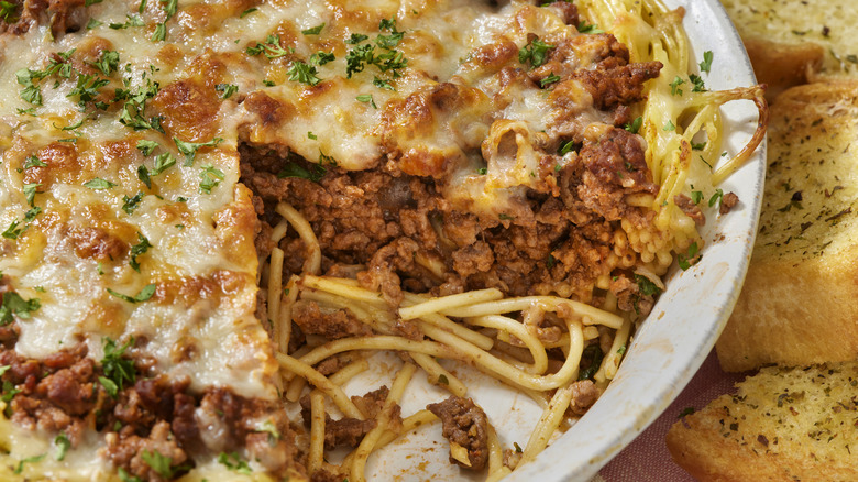 Spaghetti pie vs baked Greek pasta: What's the difference?