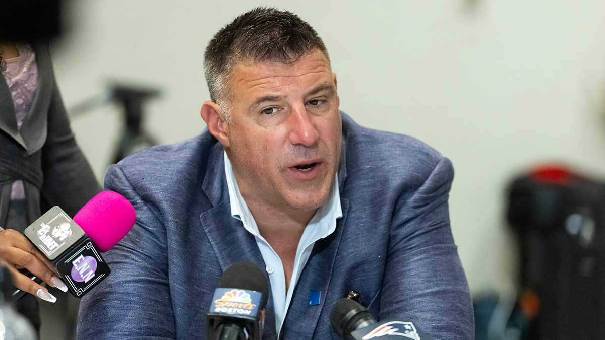 Vrabel addresses Russini photos, reflects on ‘difficult conversations’