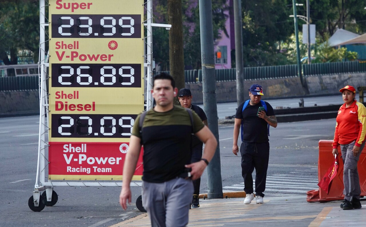Cómo el aumento del petróleo está elevando la gasolina y afectando los ...