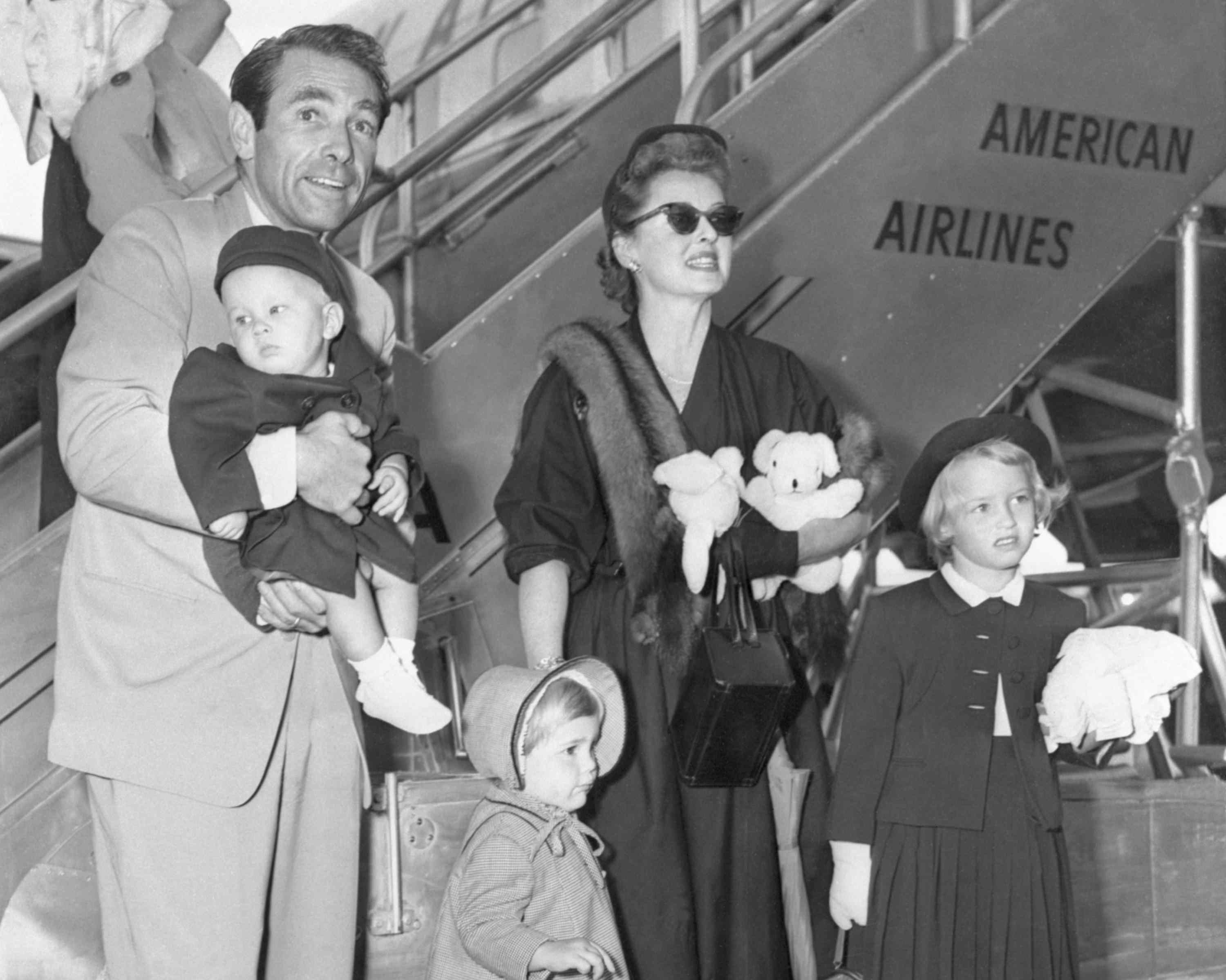 All about Bette Davis’s 3 kids: Barbara, Margot, and Michael (and why ...