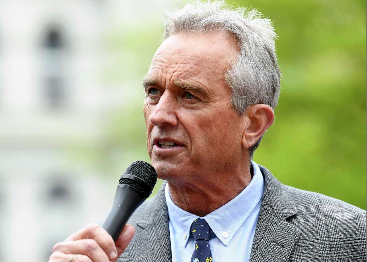 Robert F Kennedy Jr. to stump for Carlos De La Cruz in San Antonio