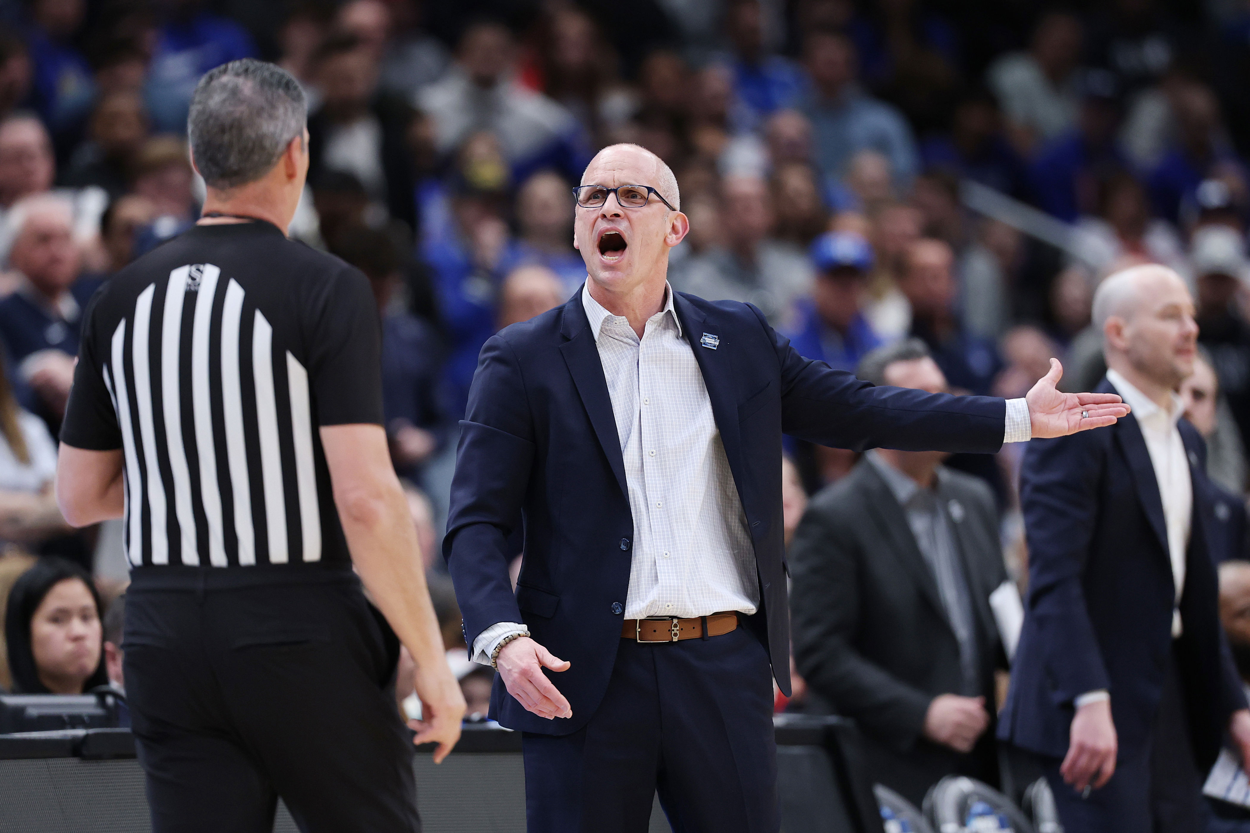 Dan Hurley downplays headbutting ref after UConn's win vs. Duke ...