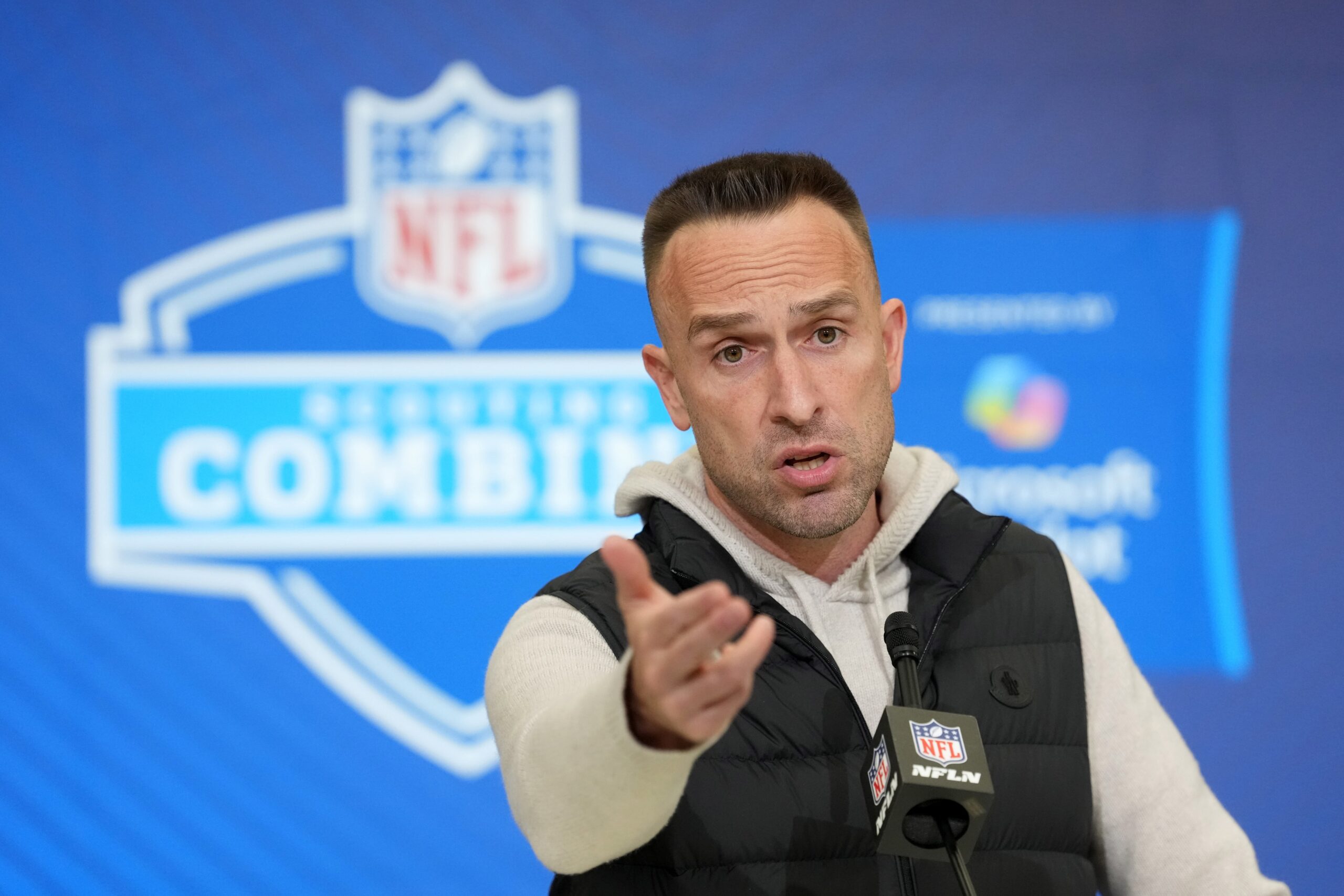 Dolphins head coach Jeff Hafley may have just dropped a clue about ...