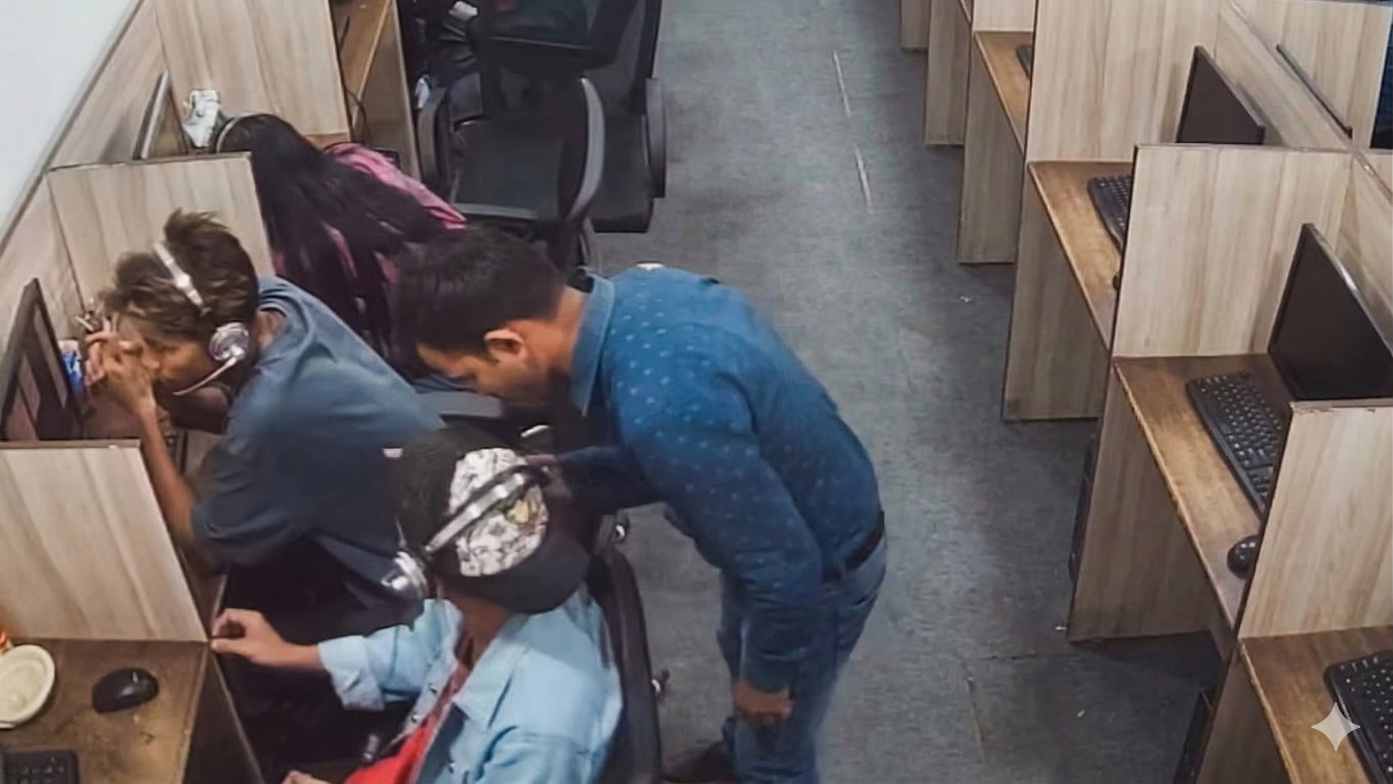 Watch what happens when a scammer gets insulted in his own language