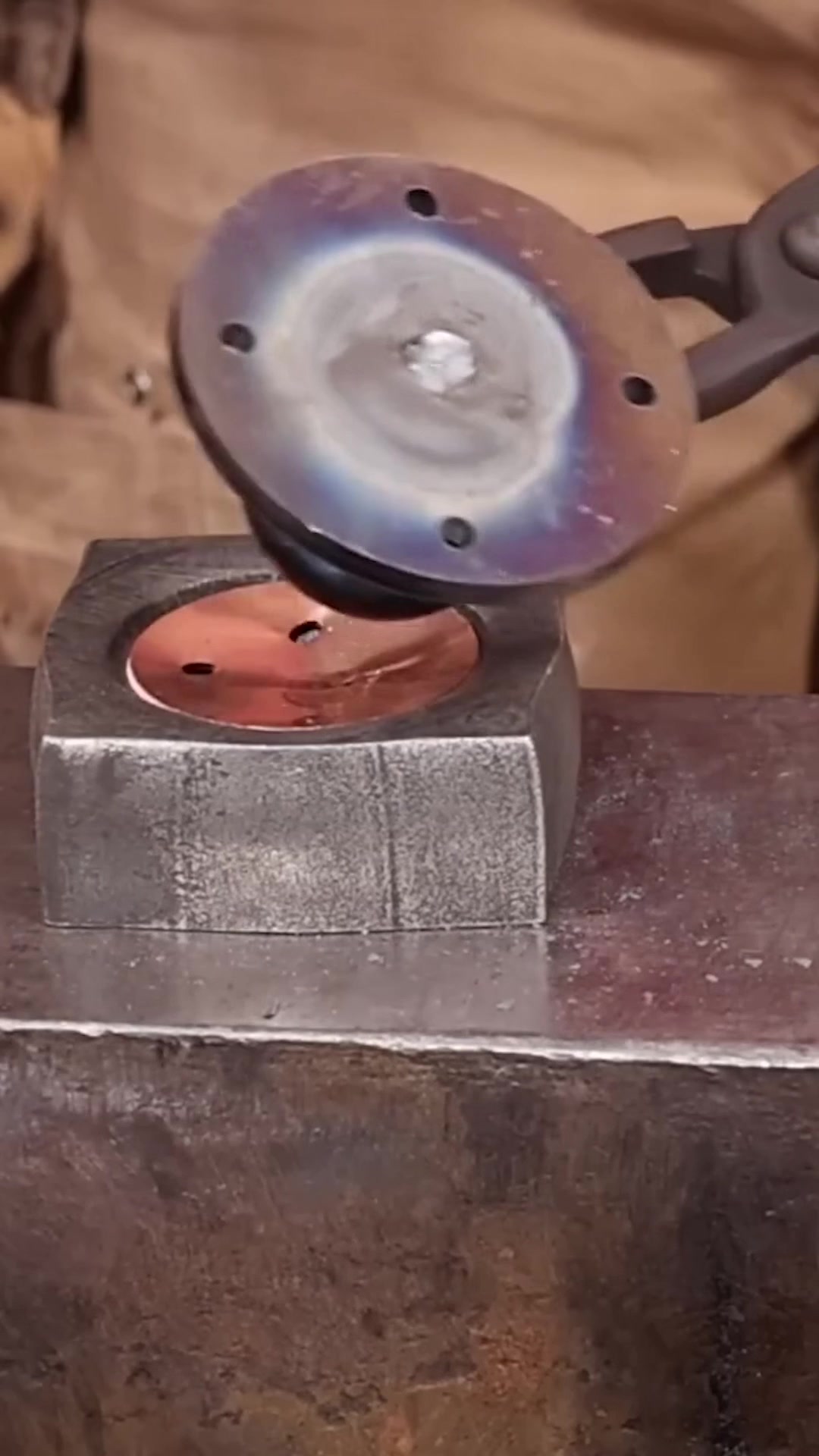 Making steel coffee scoops
