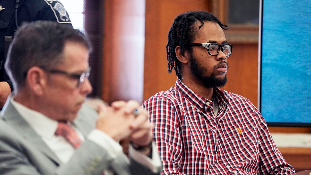 Milwaukee officers shot, Tremaine Jones trial: Live updates March 31
