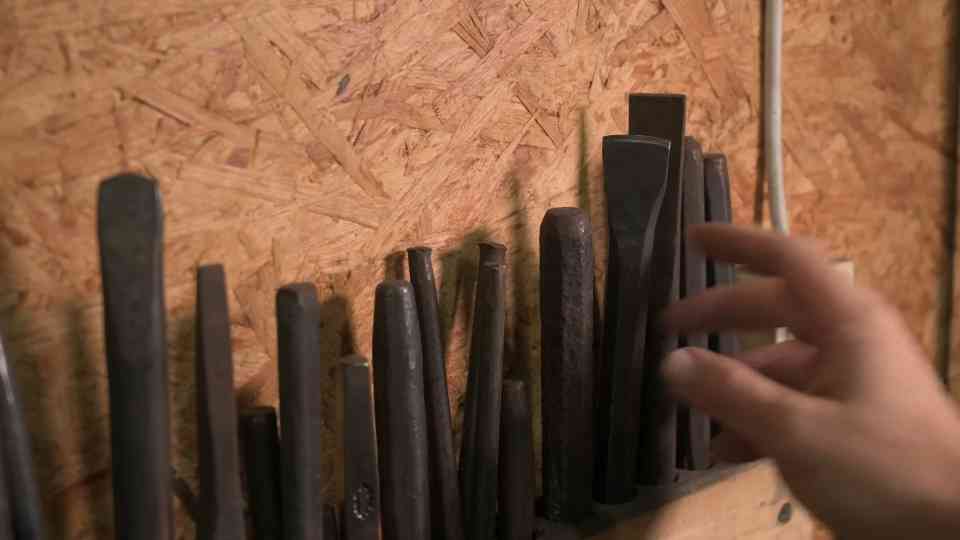 What makes a good letter opener