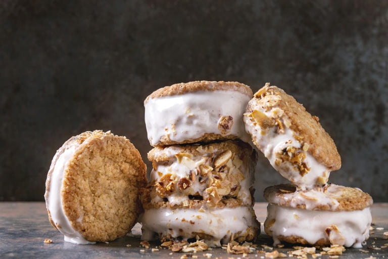 This up-and-coming dessert brand just won the 2026 award for best ice ...