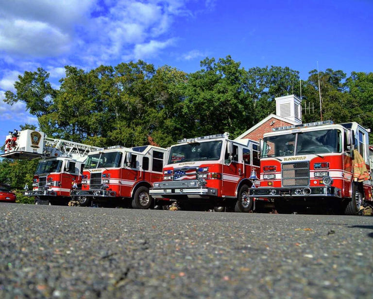 2 sent to hospital after escaping Bloomfield house fire Monday night ...