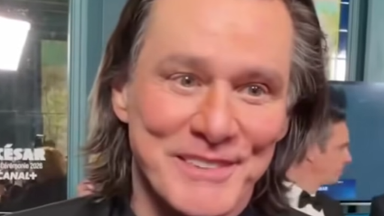 Has Jim Carrey undergone cosmetic procedures?