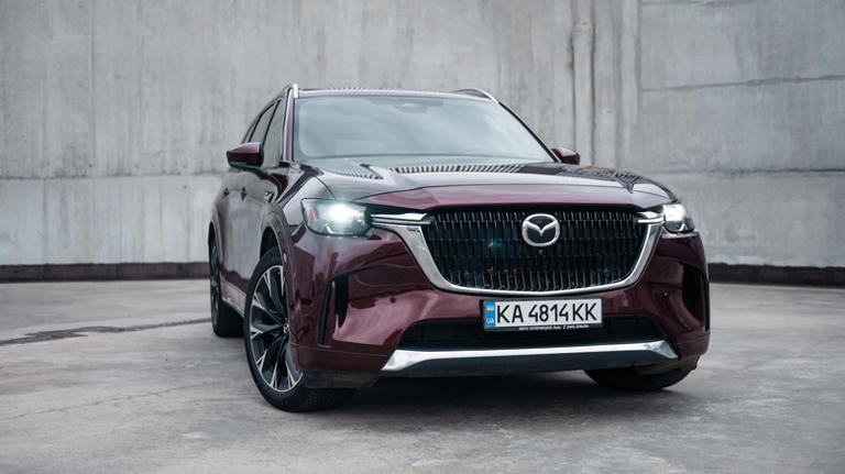 These are the best deals on used SUVs right now, according to KBB