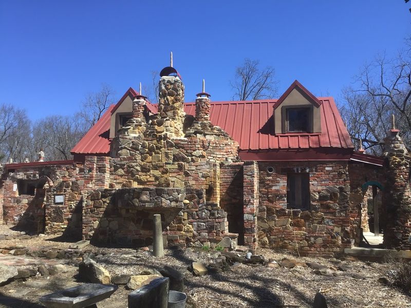 The mind-bending New Jersey palace built from junk, mud, and pure ...