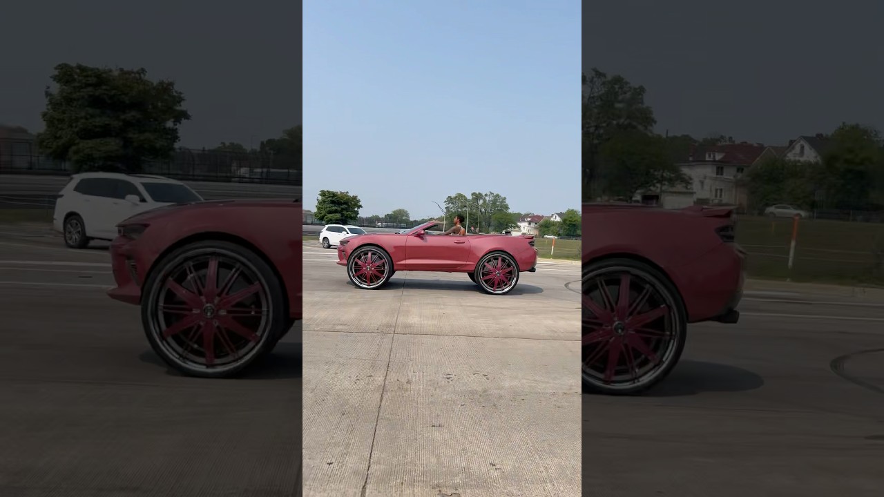 Chevy Camaro Vert on 32” DUB Floaters Riding Thru