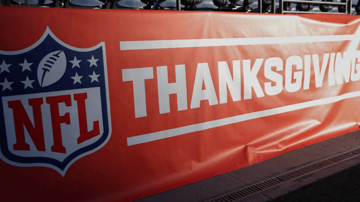 NFL considers playing a game on the Wednesday before Thanksgiving in 2026
