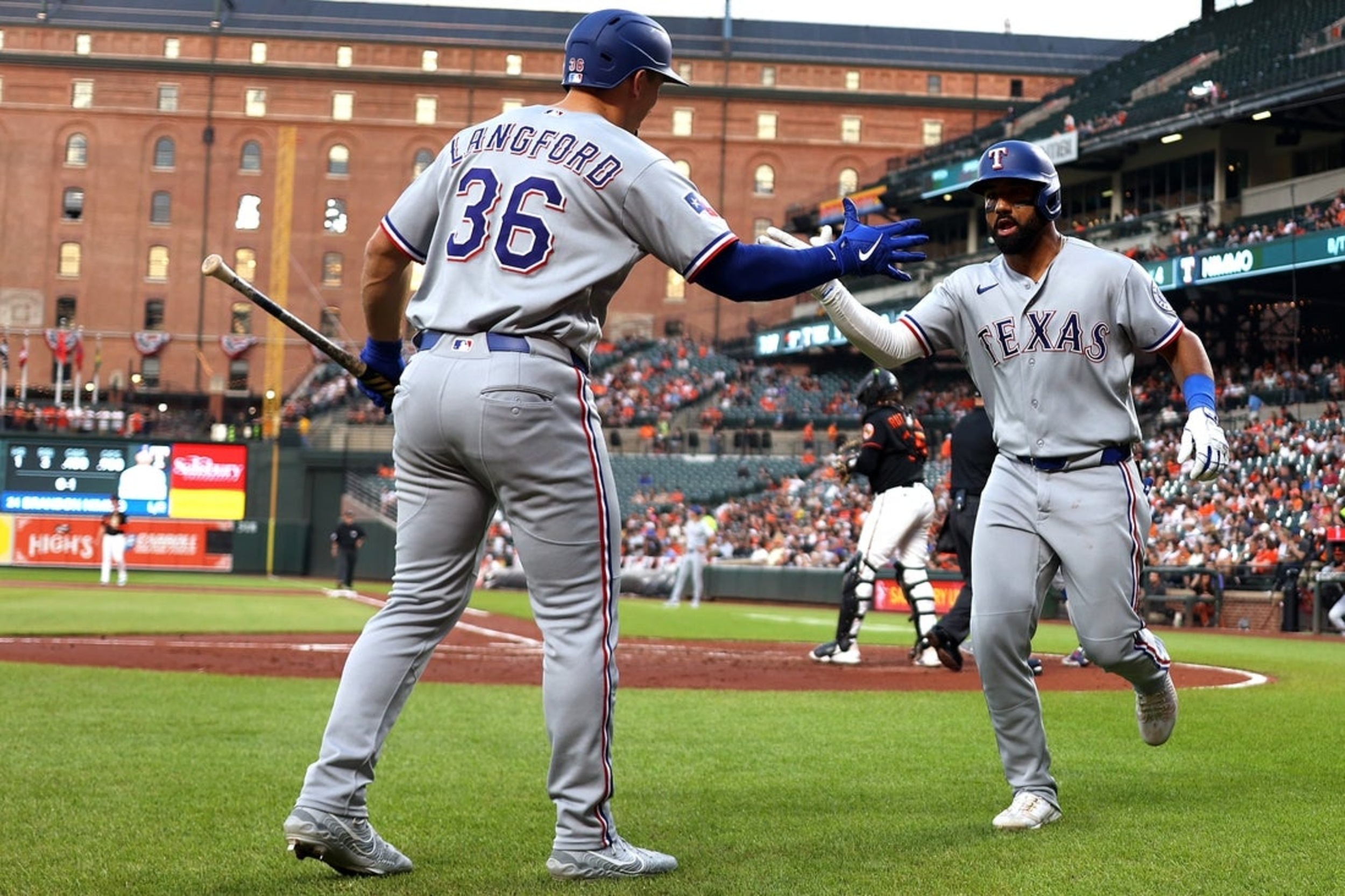 Danny Jansen's 3-run shot, 3 hits carry Rangers past Orioles