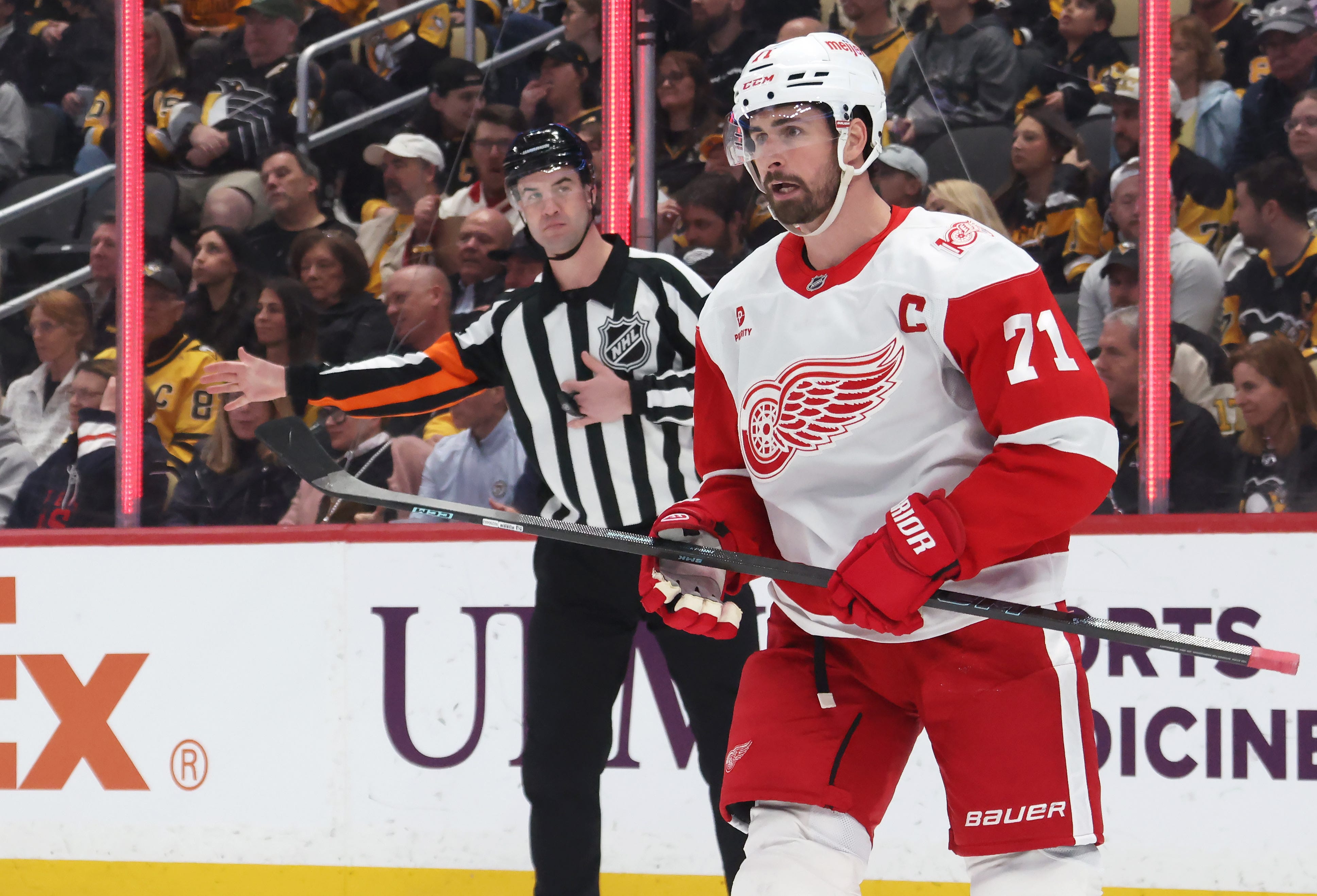 Red Wings end losing month getting 'overpowered' by Penguins