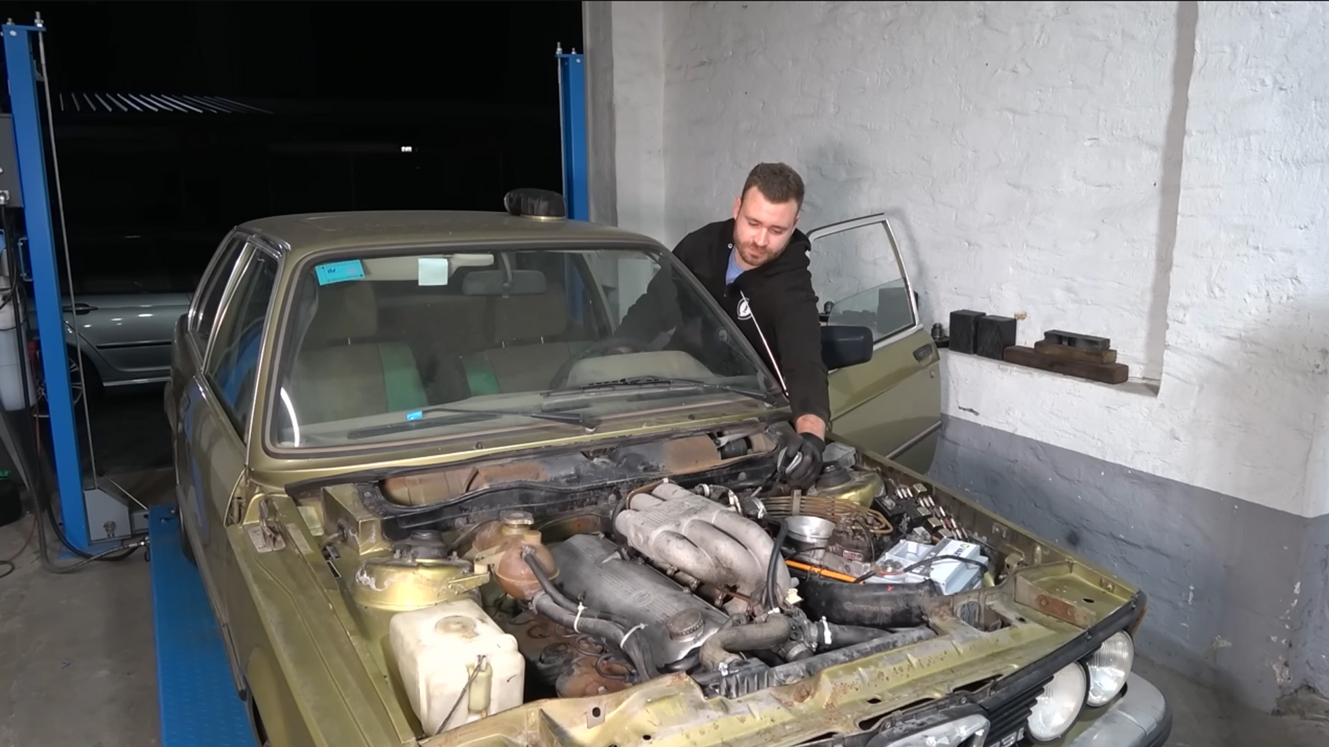 What went wrong with this BMW E21 engine