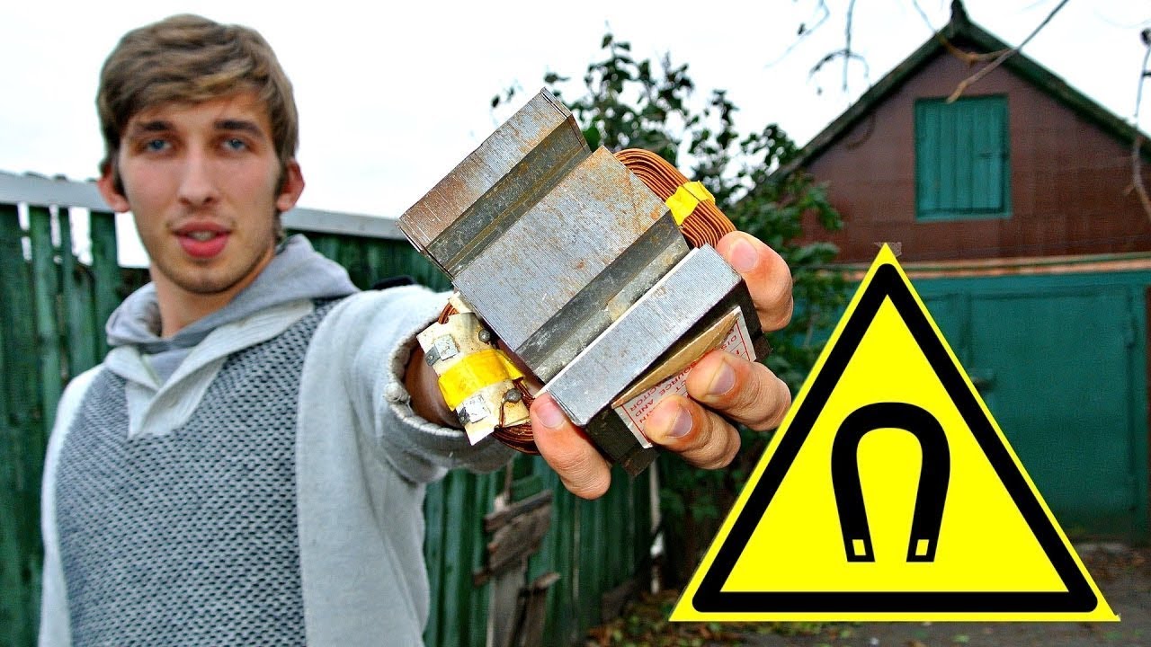 DIY powerful electromagnet using a microwave transformer