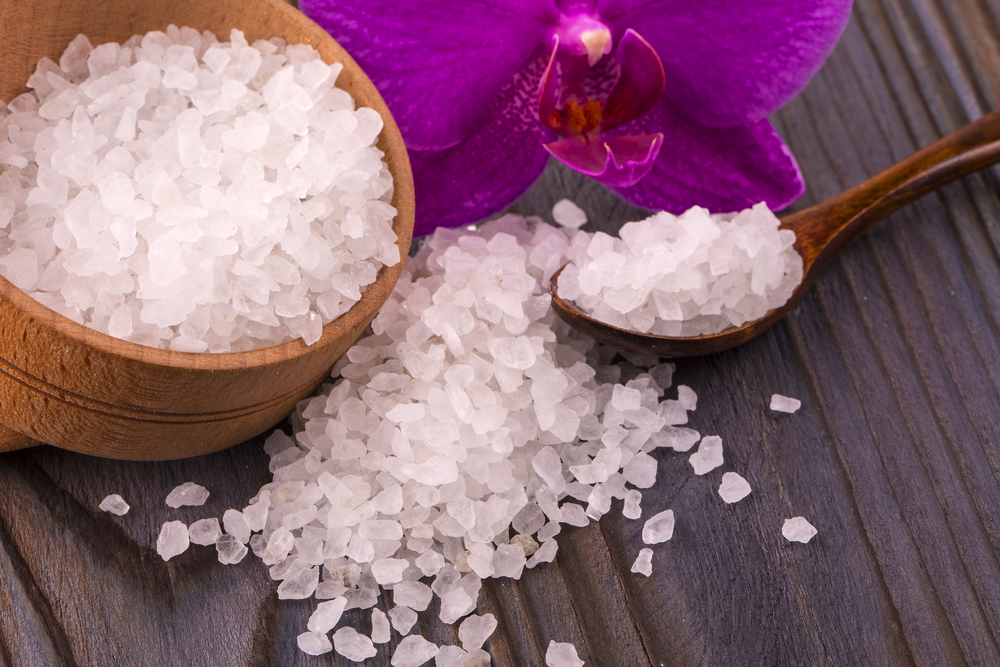 20 surprising uses for Epsom salt around the house and garden