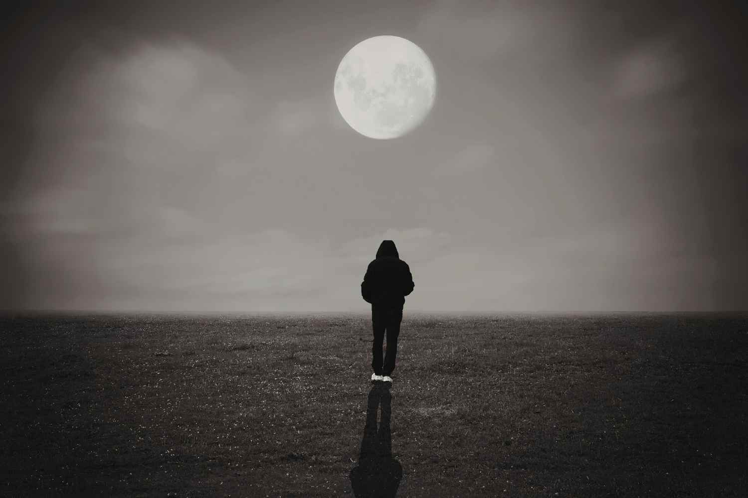 Luna piena e ansia: è una coincidenza o c’è davvero un legame?