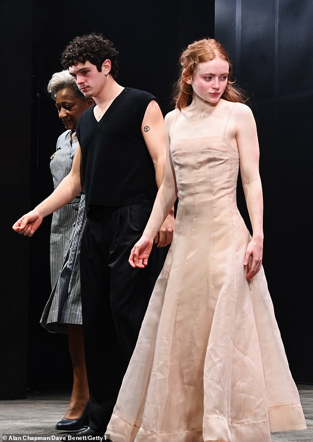 Sadie Sink And Noah Jupe Make Their West End Debuts During The Press