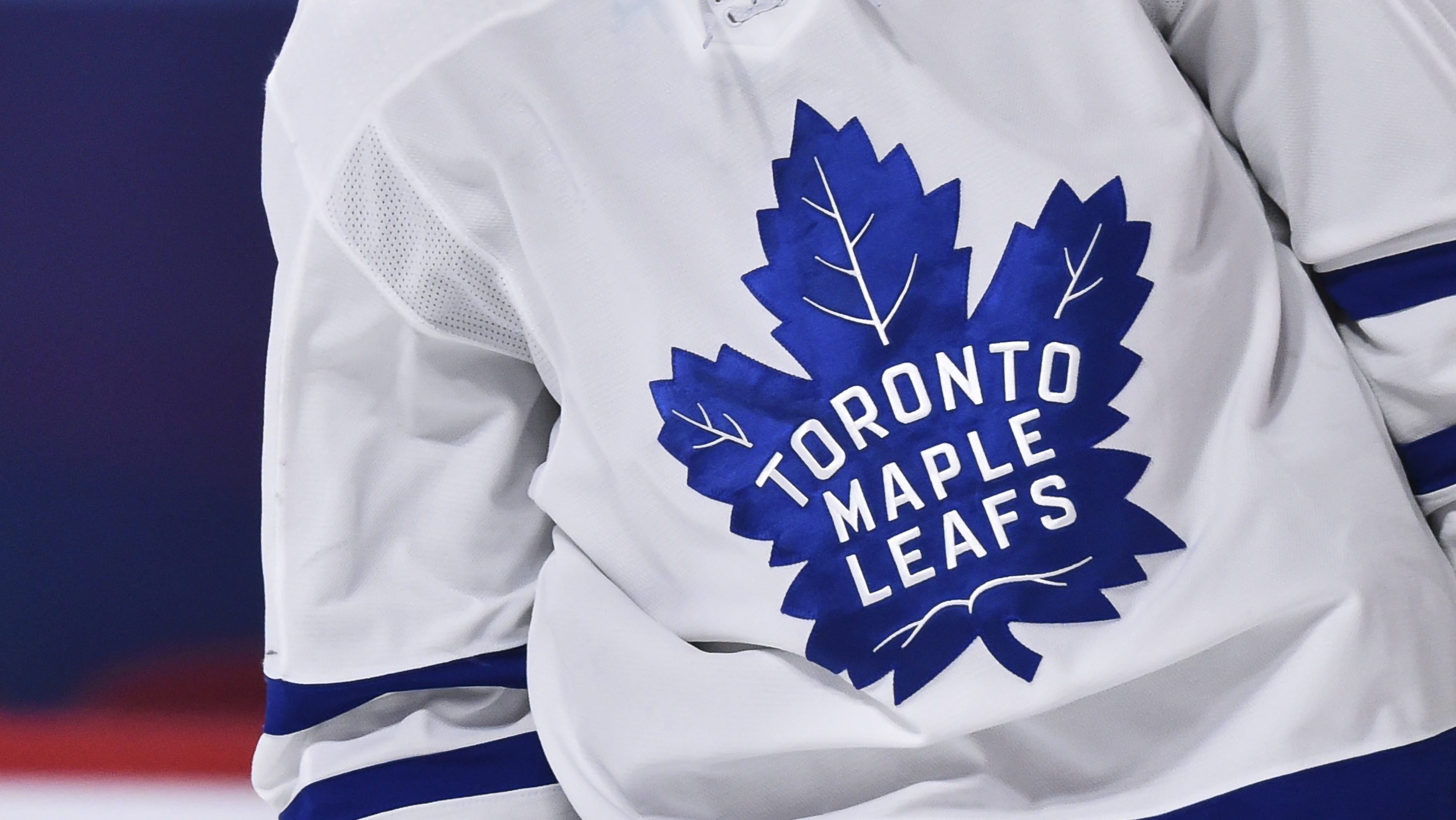 Los Maple Leafs están vinculados con un miembro del Salón de la Fama ...