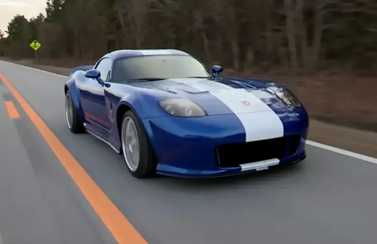 Heavily modified Dodge Viper met a Shelby GT500 at a red light and what ...