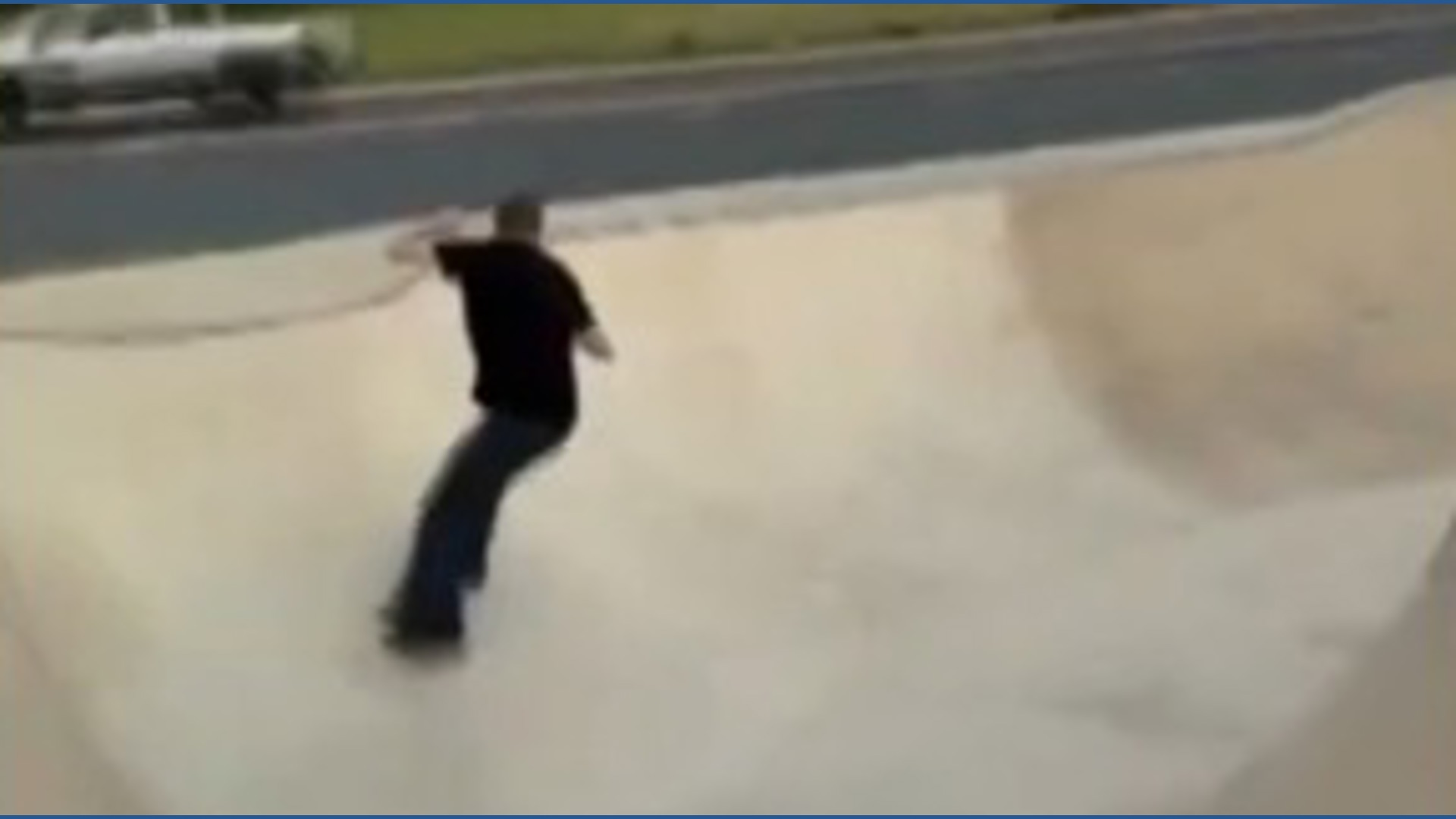 Legendary skateboarder Tony Hawk stops by Waco!
