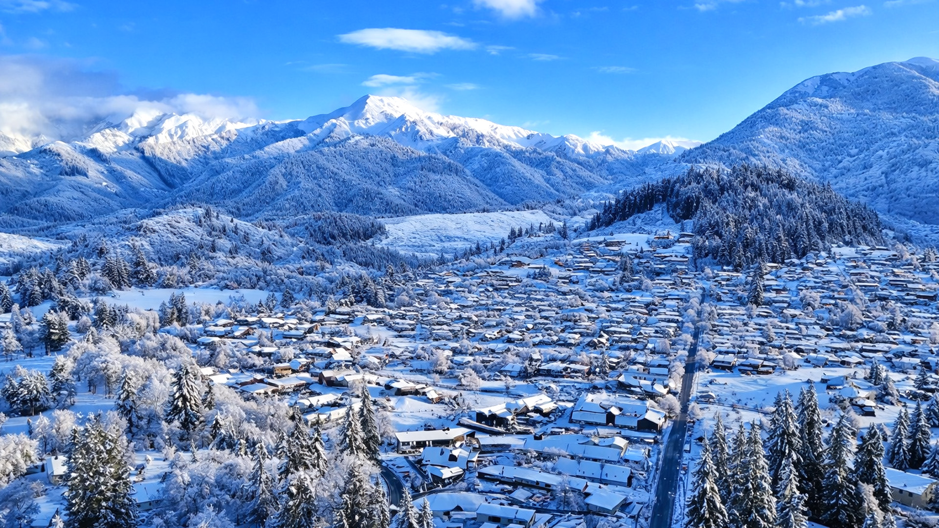 Have you ever seen a town covered in snow like this?