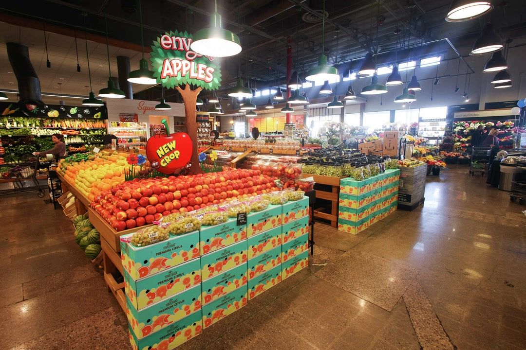 The thriving California grocery store that only opens in high-end areas